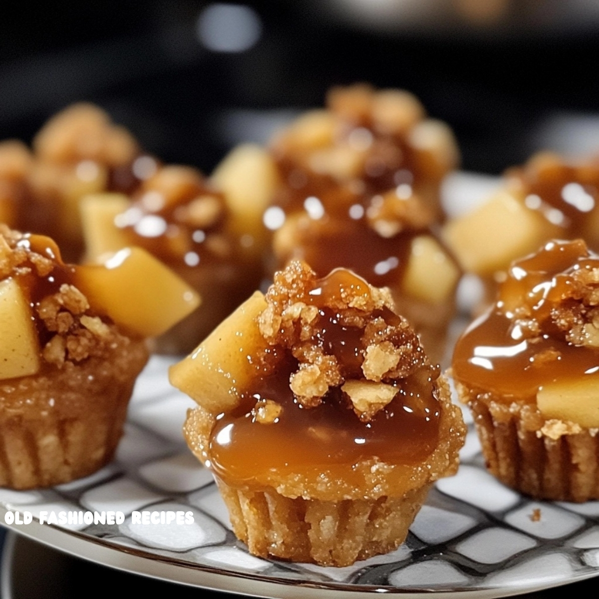 Caramel Apple Crisp Bites – A Miniature Dessert with Big Fall Flavor 🍏🍎 ...